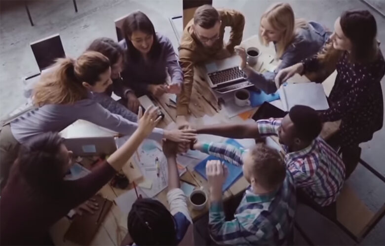 Programmer Analyst vs. Software Engineer: What’s the Difference ...