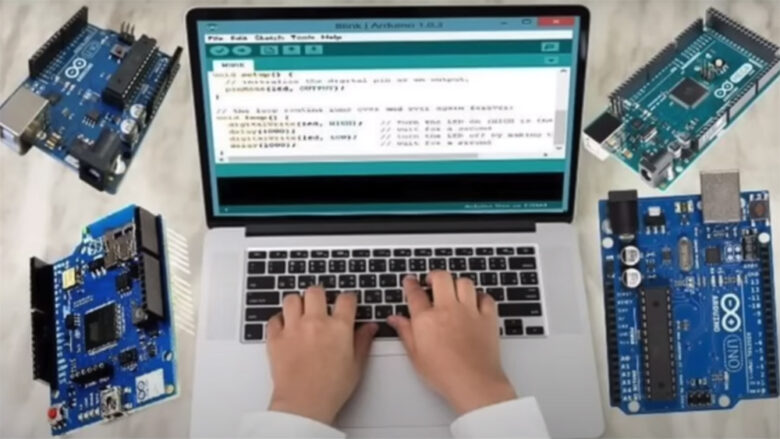 Software Engineer vs. Mechanical Engineer: What’s the Difference ...